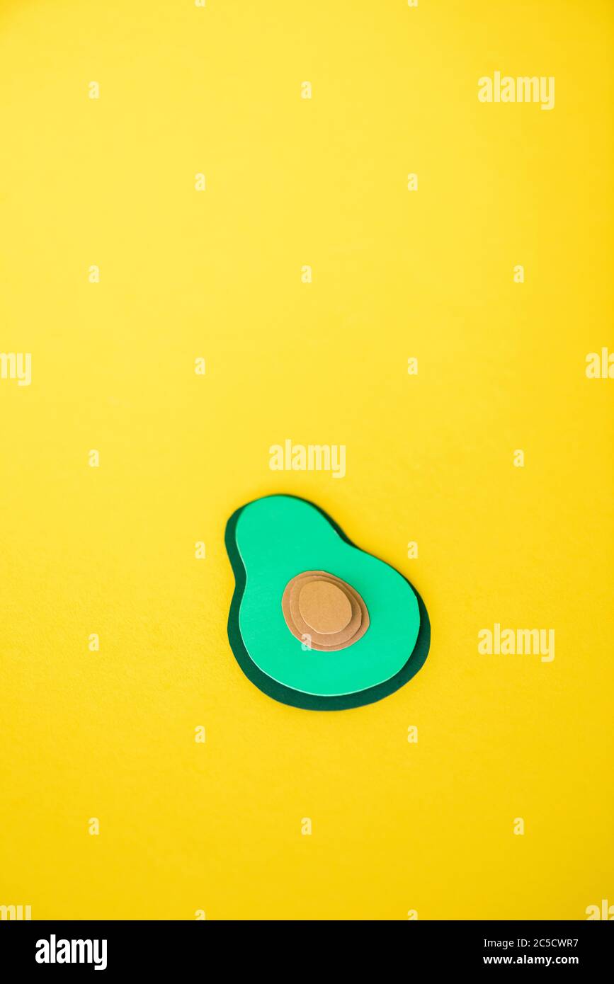 Paper origami avocado hi-res stock photography and images - Alamy