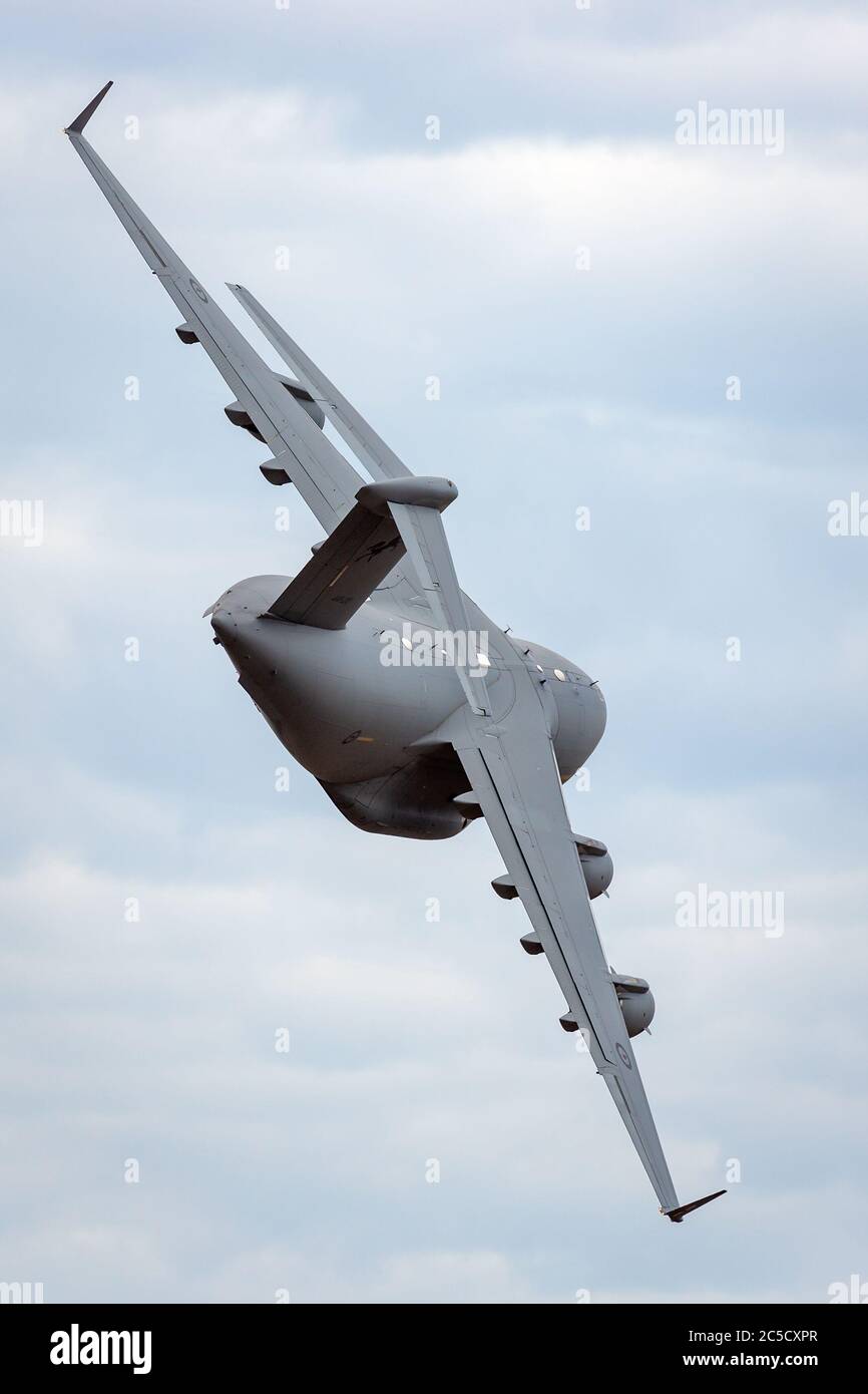 Royal Australian Air Force (RAAF) Boeing C-17A Globemaster III Large ...