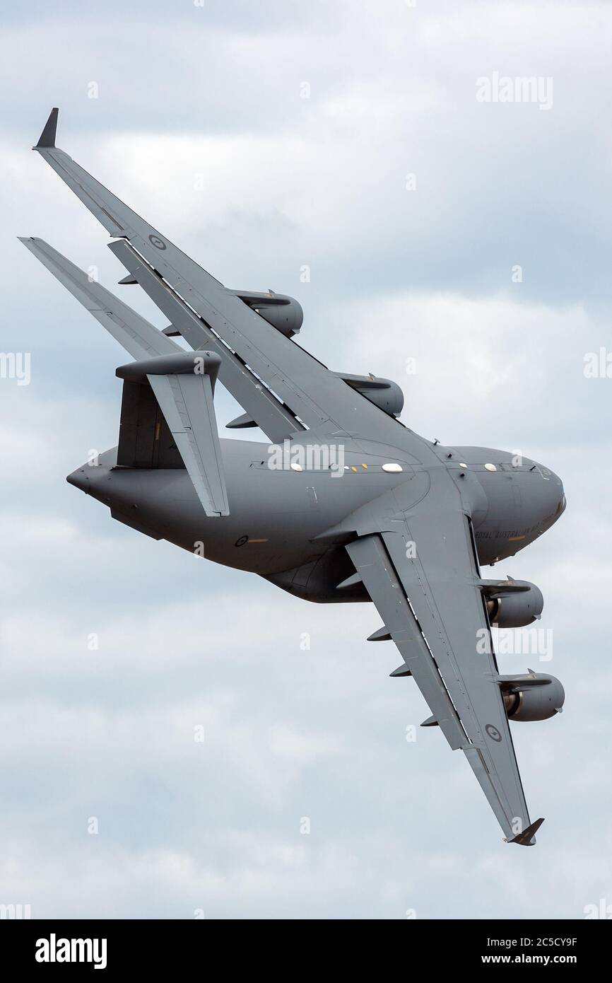 Royal Australian Air Force (RAAF) Boeing C-17A Globemaster III Large ...