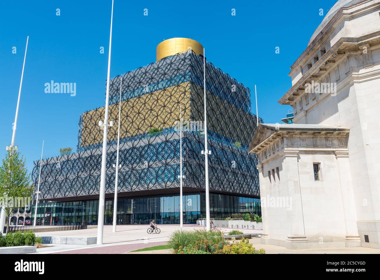 Hall of Memory and Library of Birmingham in Centenary Square in Birmingham city centre, UK Stock ...