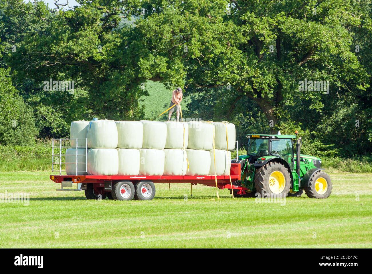 Load securing hi-res stock photography and images - Alamy