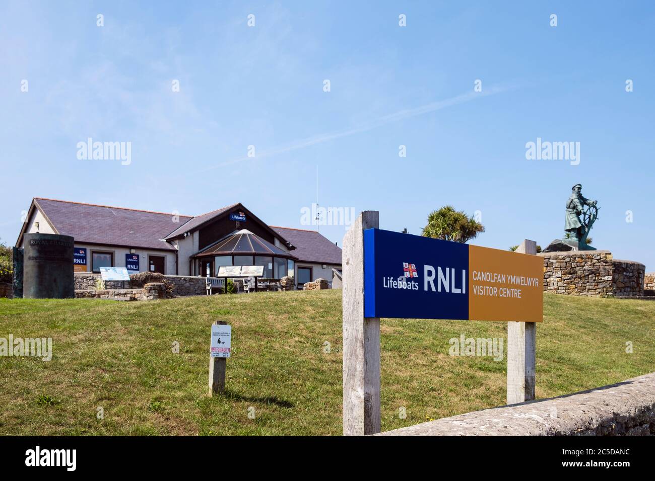 Anglesey rnli lifeboat hi-res stock photography and images - Alamy
