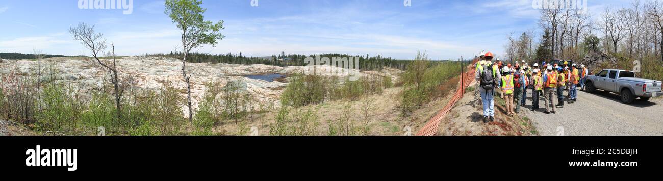 Geologists vest hi-res stock photography and images - Alamy