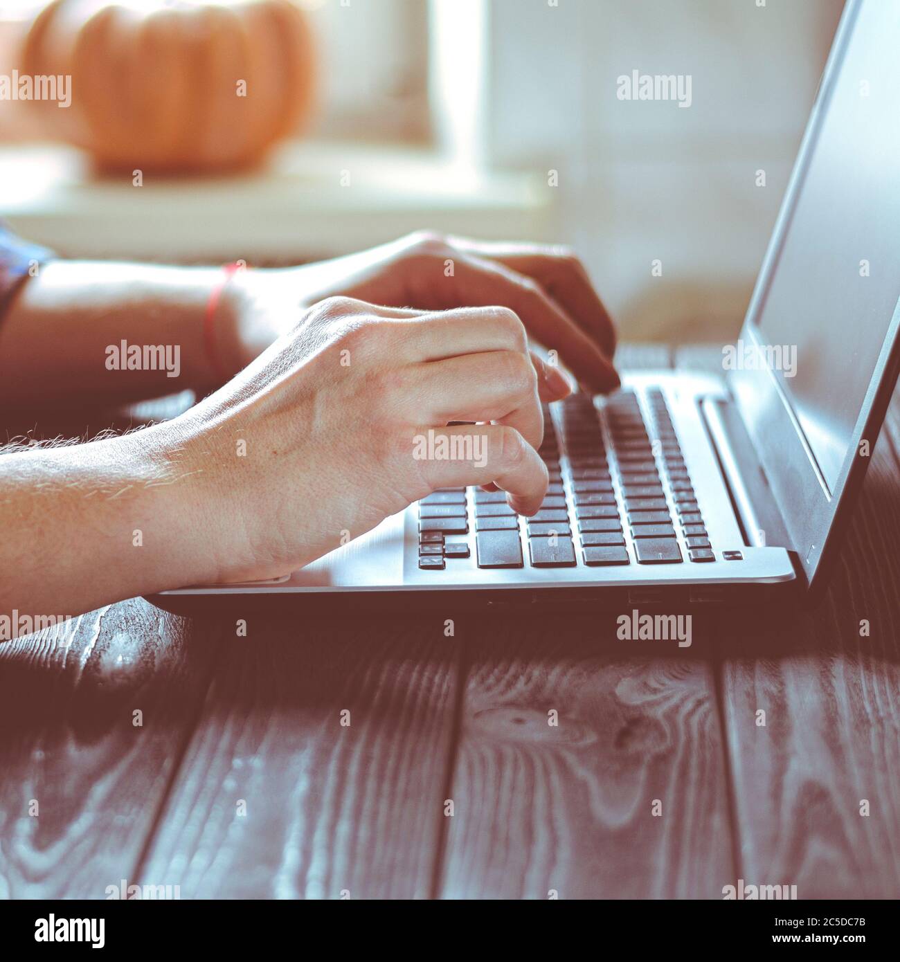Person on self isolation hi-res stock photography and images - Alamy