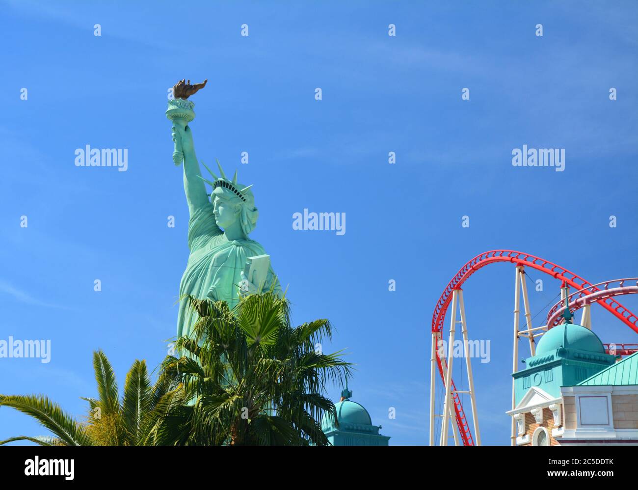 Liberty boulevard hi-res stock photography and images - Alamy