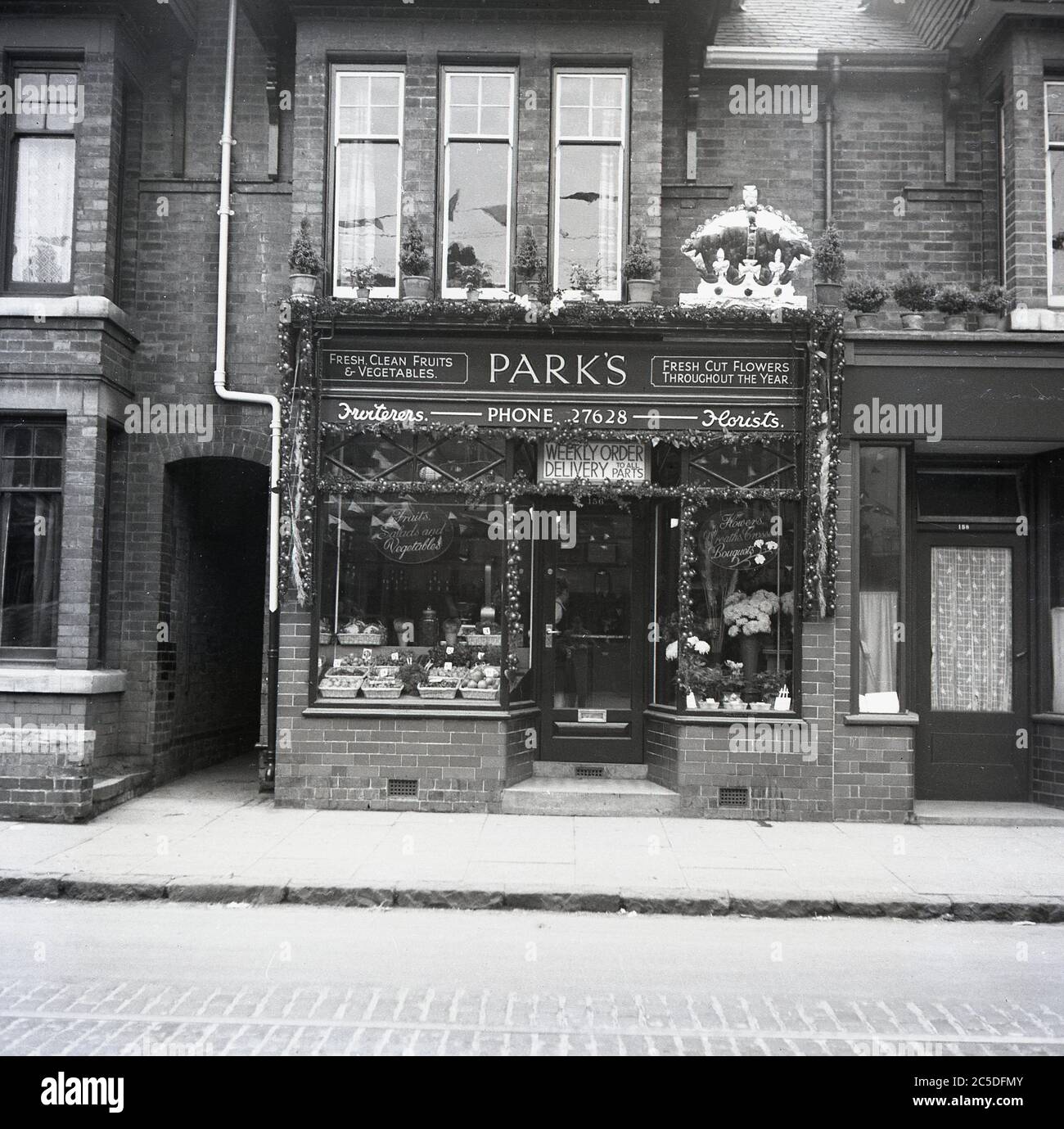 1950s shop uk black and white High Resolution Stock Photography and ...