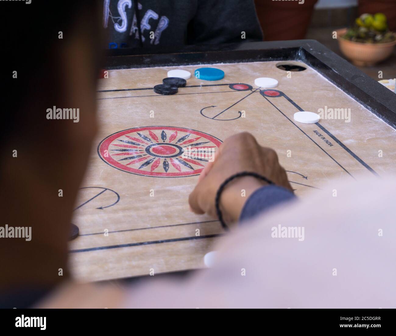 Carrom board hi-res stock photography and images - Alamy
