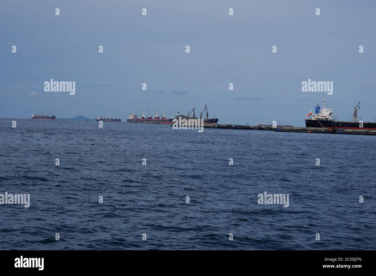 Sand stockpile hi-res stock photography and images - Alamy