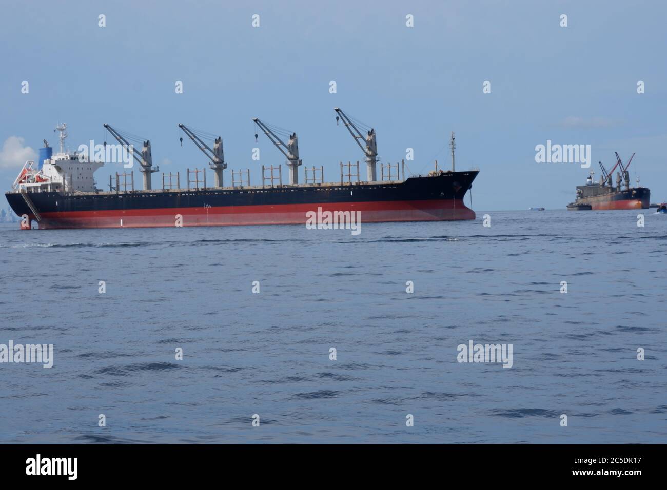 Crude oil transportation barge for trade Stock Photo - Alamy