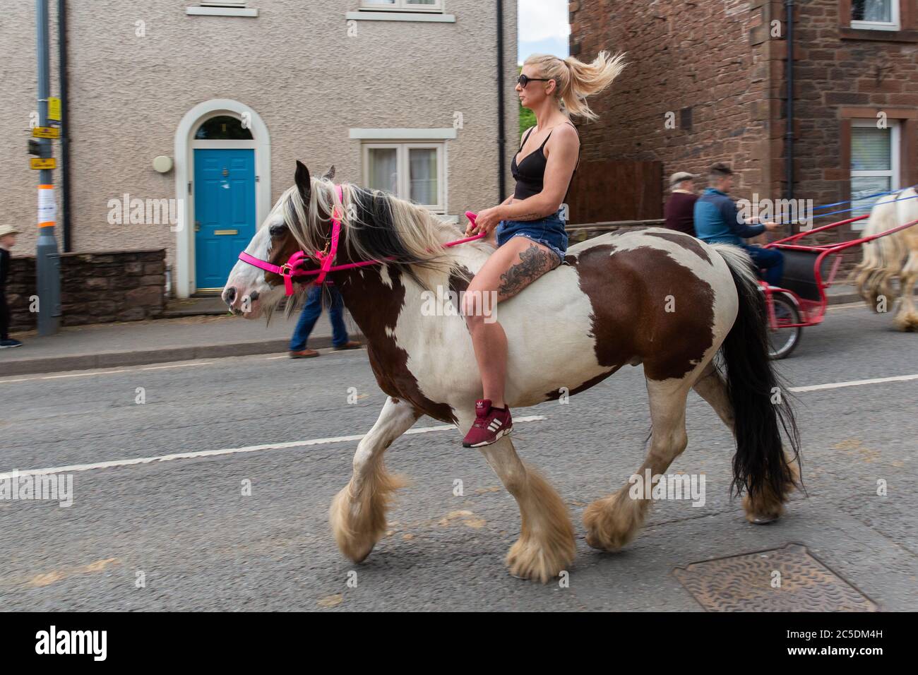 Gypsy girl caravan hi-res stock photography and images - Alamy
