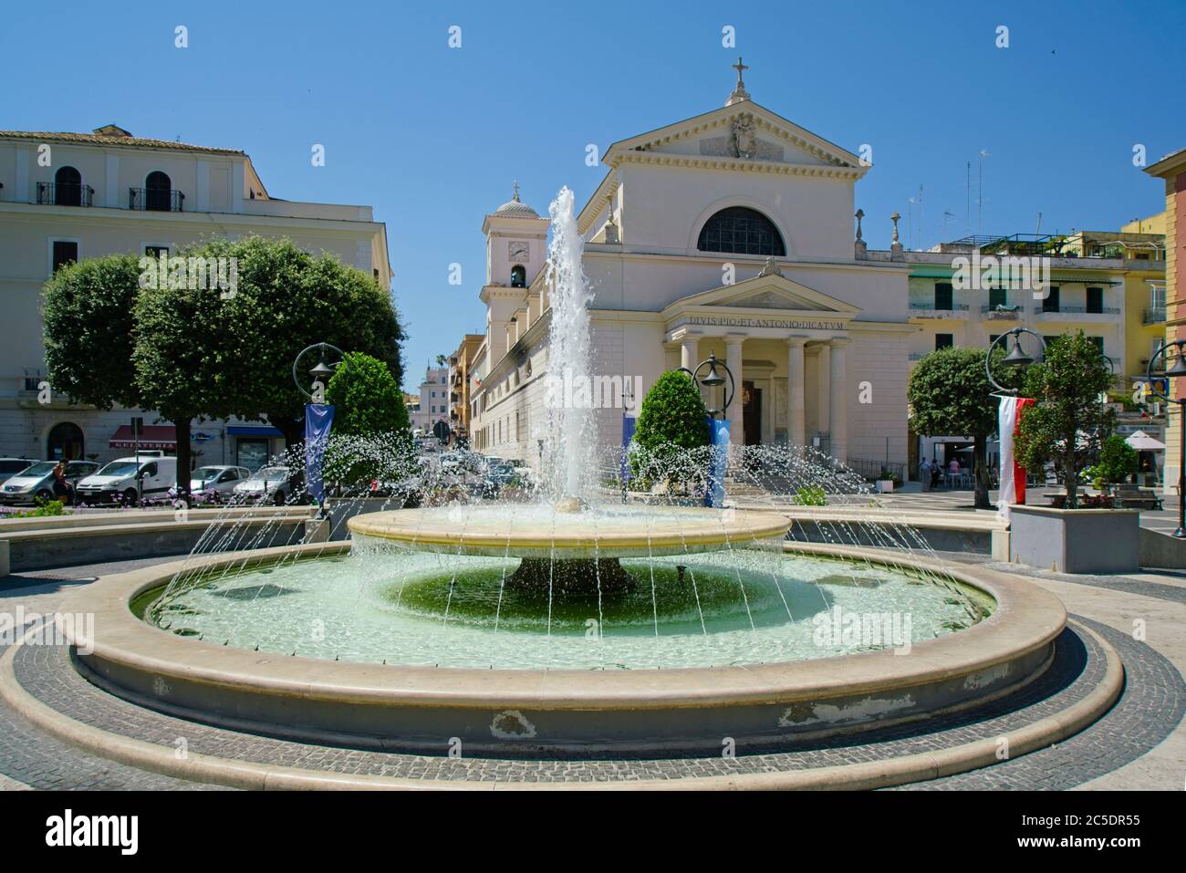 Giuseppe garibaldi square hi-res stock photography and images - Alamy