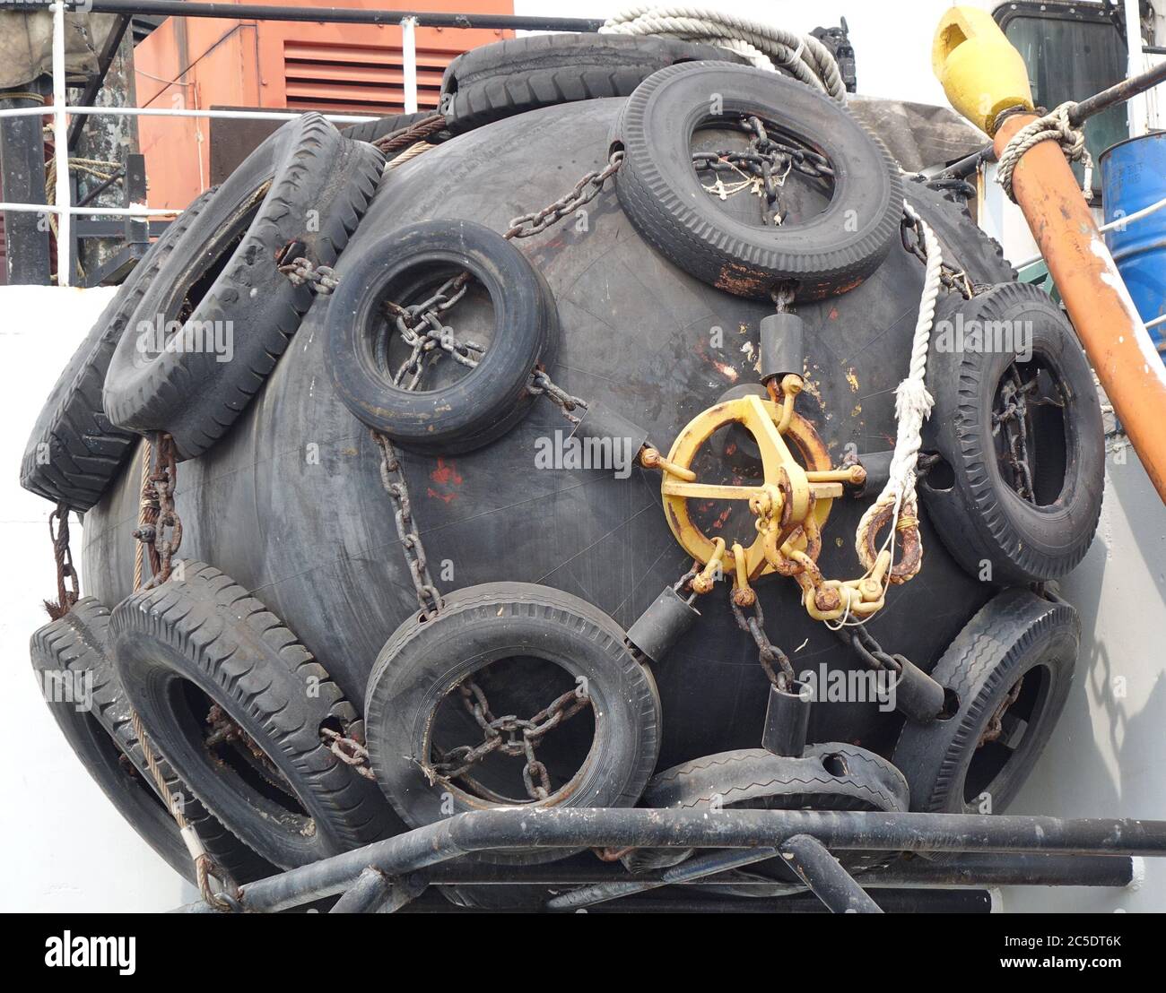 Diving bell ship hi-res stock photography and images - Alamy