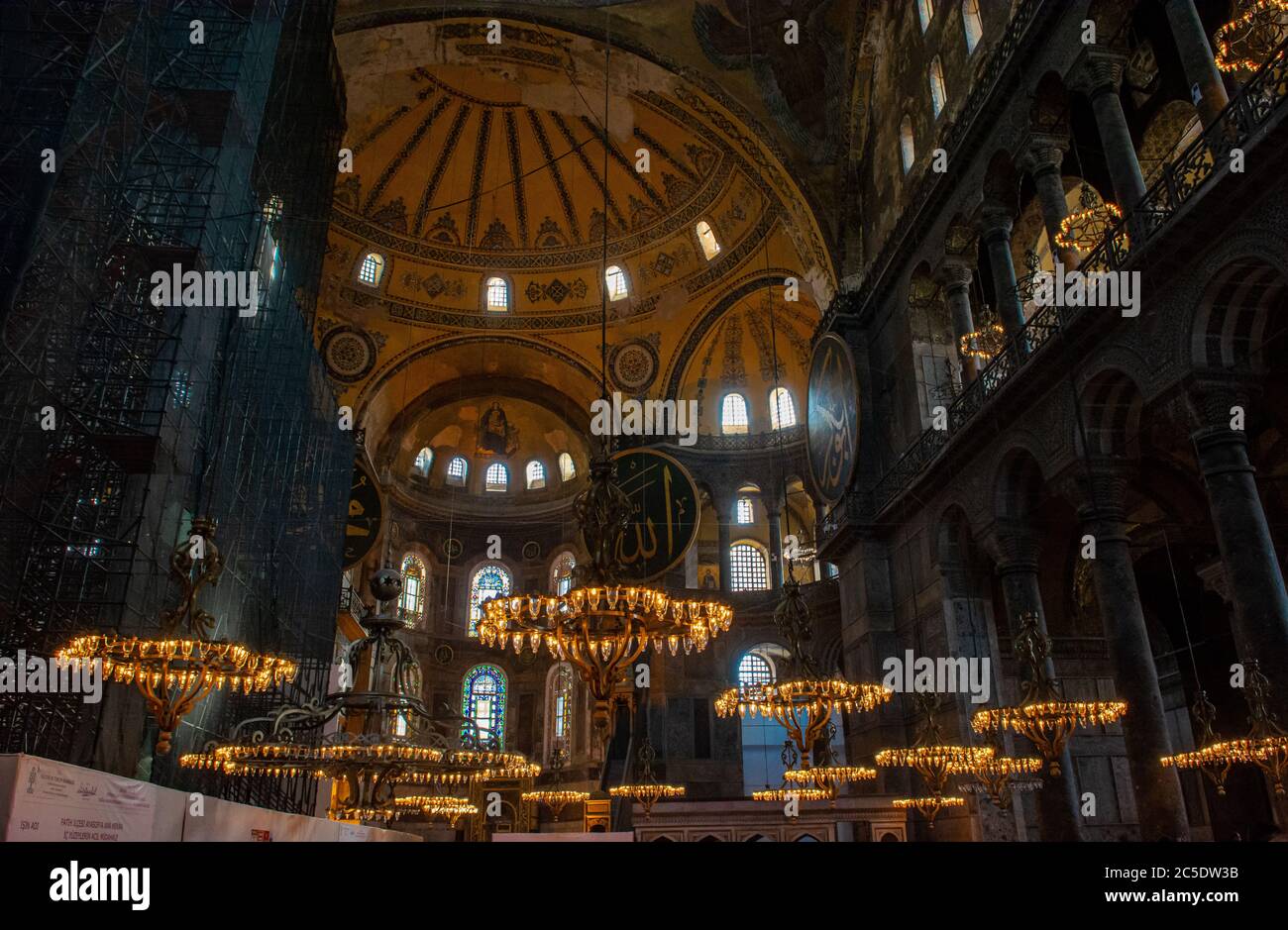 Hagia Sophia Grand Mosque interior Stock Photo - Alamy