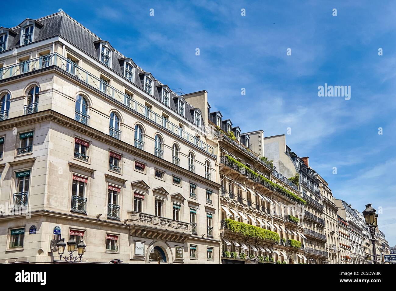 Old city facades paris hi-res stock photography and images - Alamy