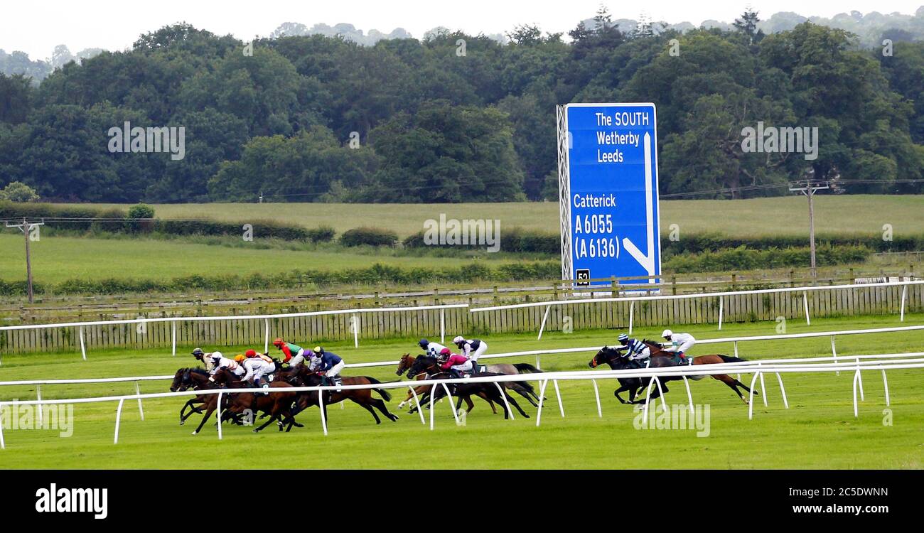 Watch on racing tv handicap catterick bridge racecourse hi-res stock ...