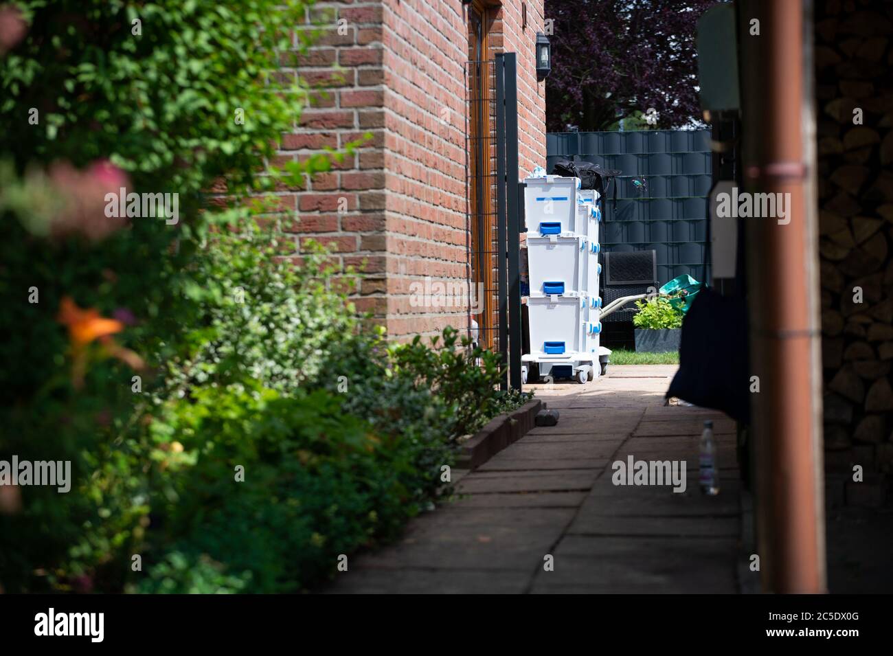 Police boxes hi-res stock photography and images - Alamy