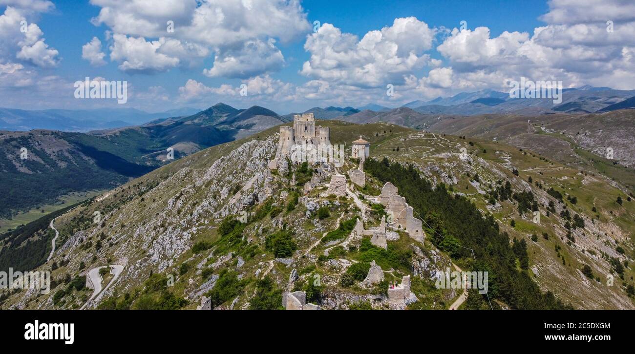 Castle of rocca calascio hi-res stock photography and images - Alamy