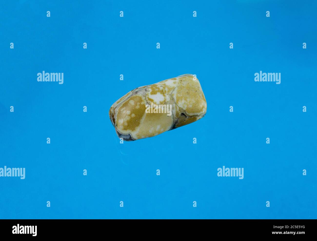 Thunder egg hi-res stock photography and images - Alamy