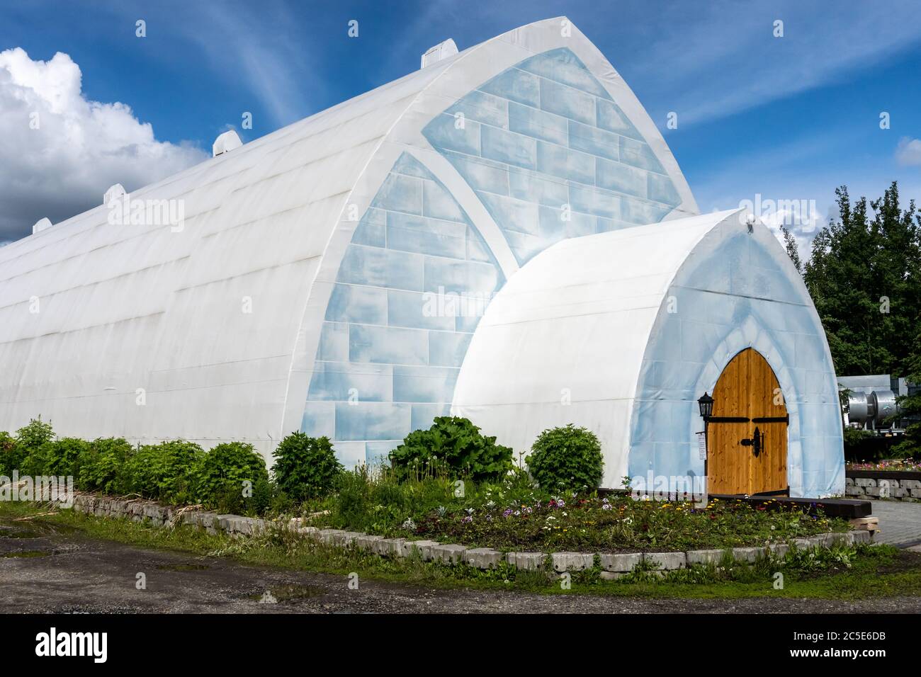 Aurora Ice Museum at Chena Hot Springs Resort in Fairbanks, Alaska ...