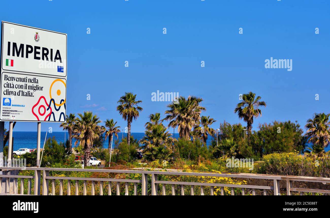 Blue porto sign hi-res stock photography and images - Alamy