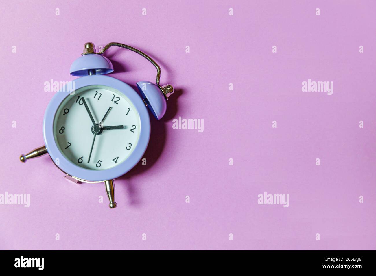 Simply minimal design ringing twin bell vintage classic alarm clock ...
