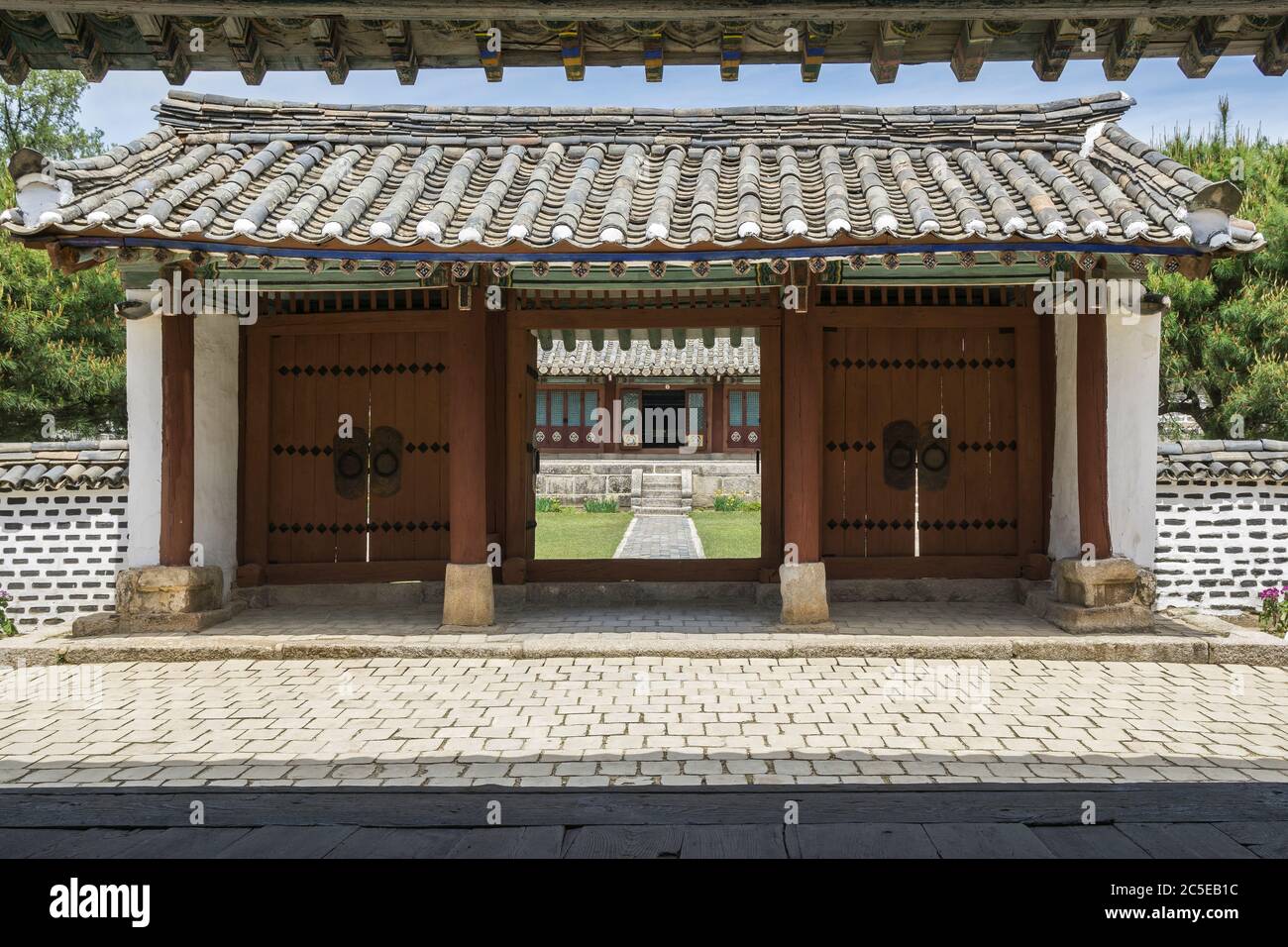 Old Temple in Kaesong, North Korea Stock Photo - Alamy