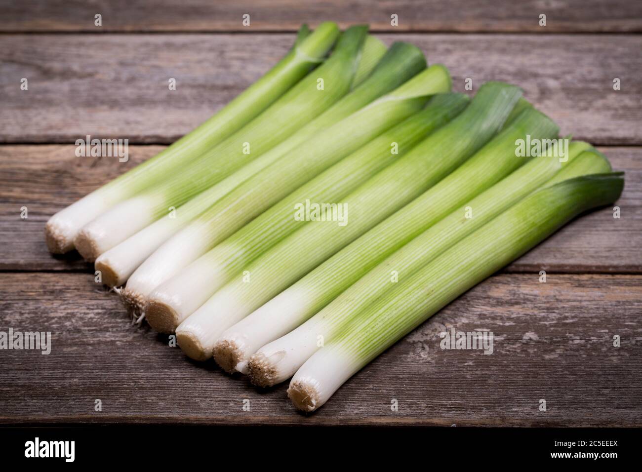 Baby leeks hi-res stock photography and images - Alamy