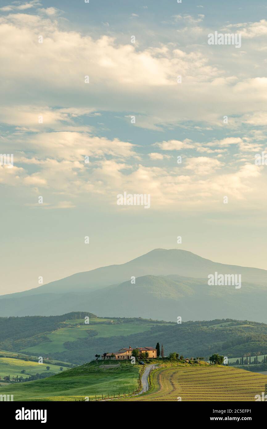 Isolated farm house hi-res stock photography and images - Alamy