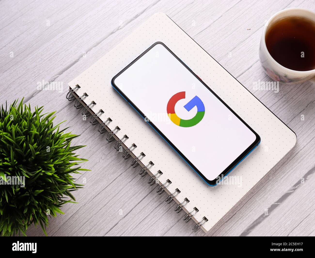 Google chrome tab hi-res stock photography and images - Alamy
