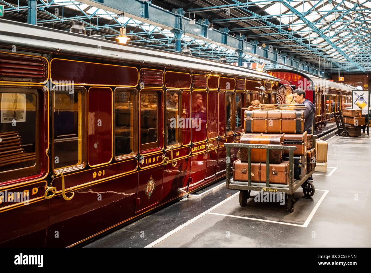 Train carriage at the National Railway Museum in York Stock Photo - Alamy
