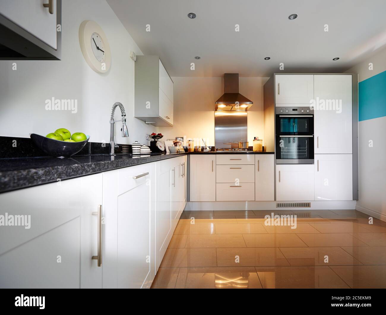 Kitchen residence hi-res stock photography and images - Alamy