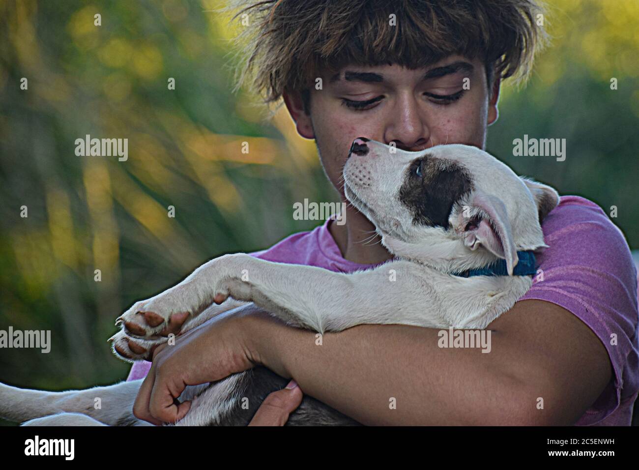 Boy and his puppy hi-res stock photography and images - Alamy