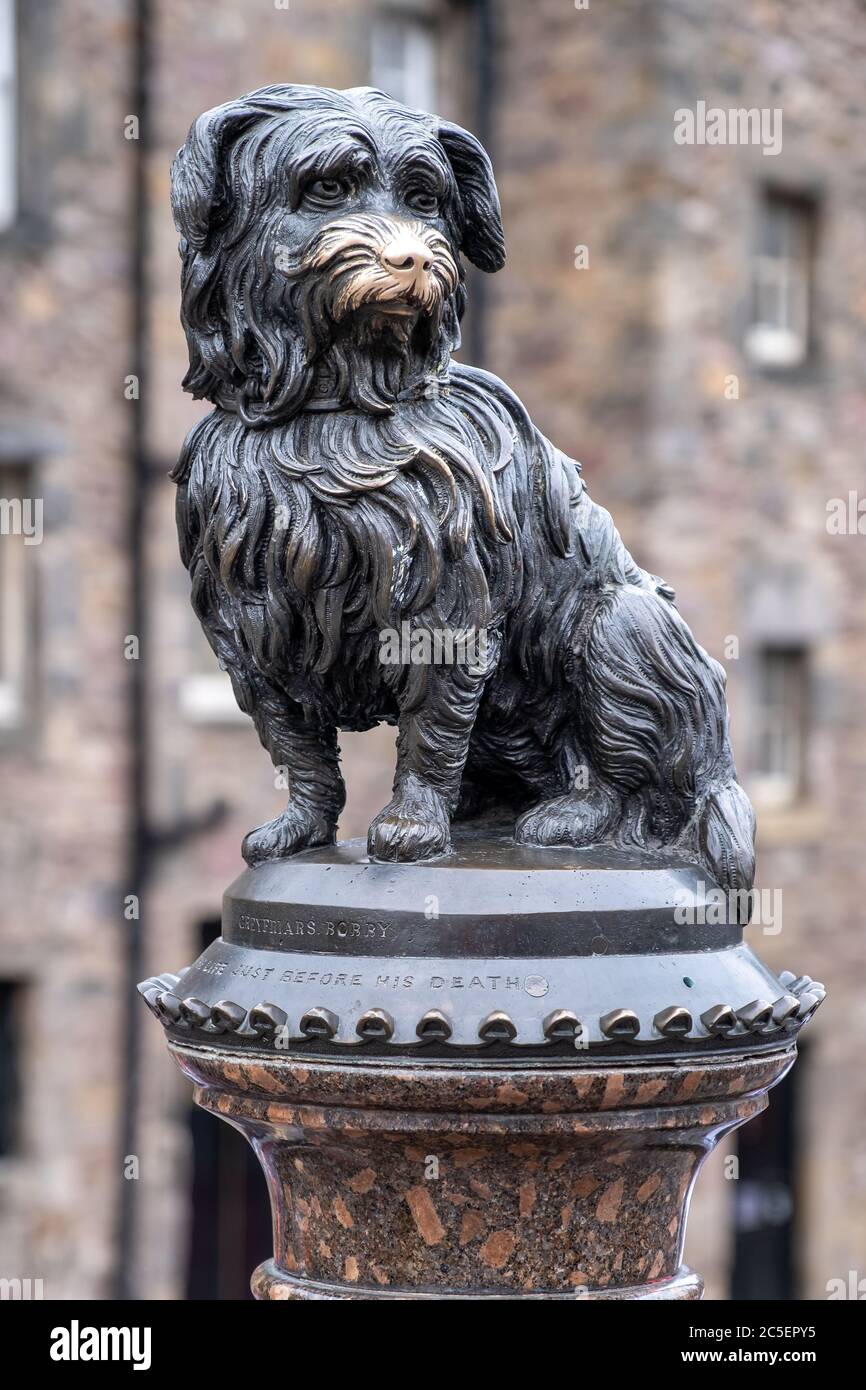 Statue of Greyfriars Bobby, a symbol of the city of Edinburgh Stock ...