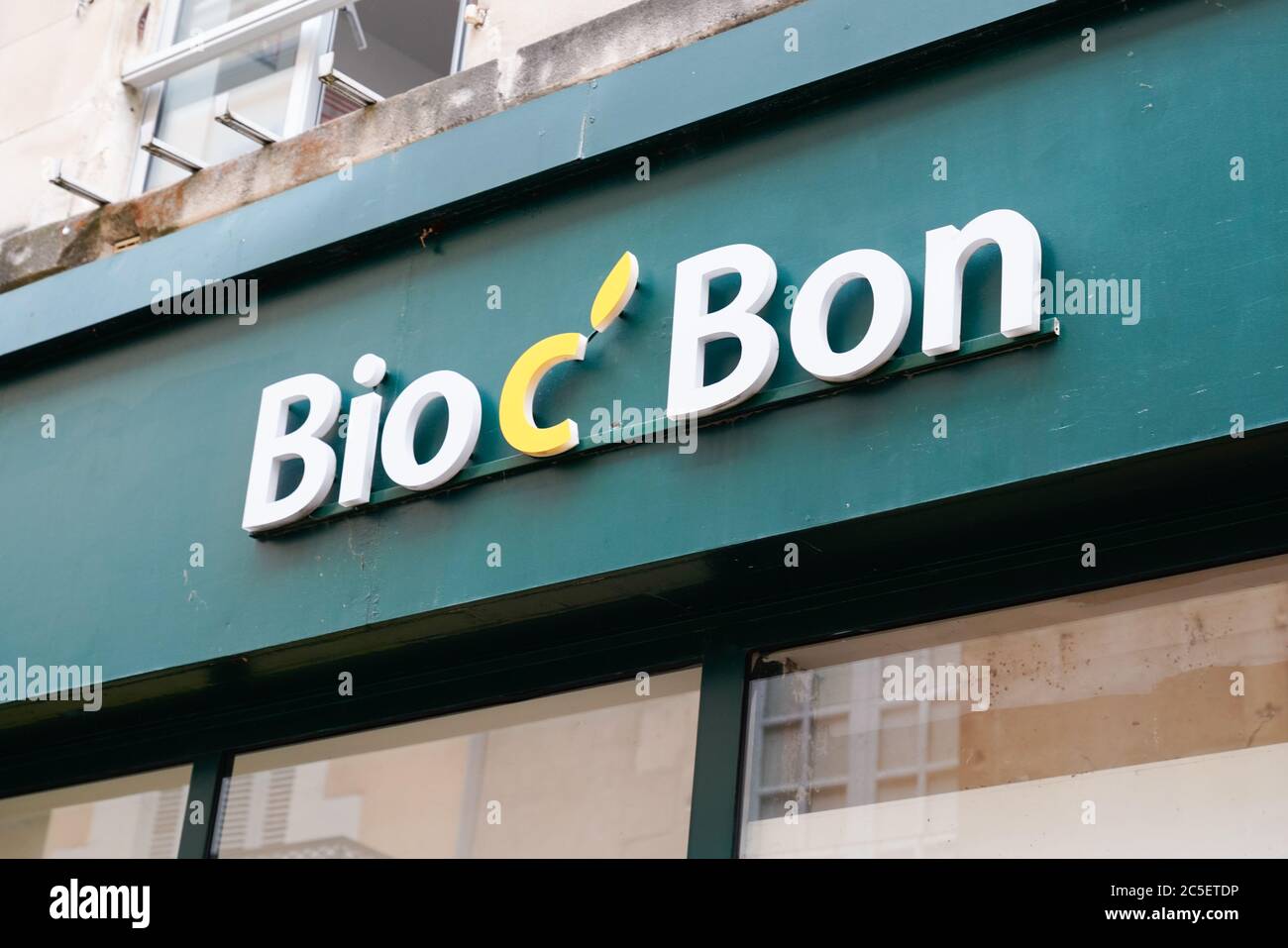Bordeaux , Aquitaine / France - 06 20 2020 : Bio c 'Bon logo sign of ...