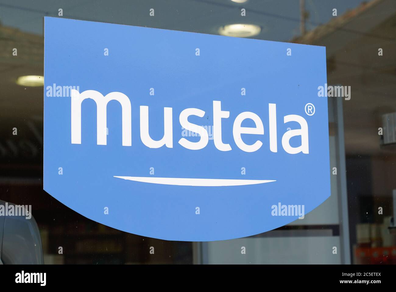 Bordeaux , Aquitaine / France - 06 14 2020 : mustela logo sign on shop ...