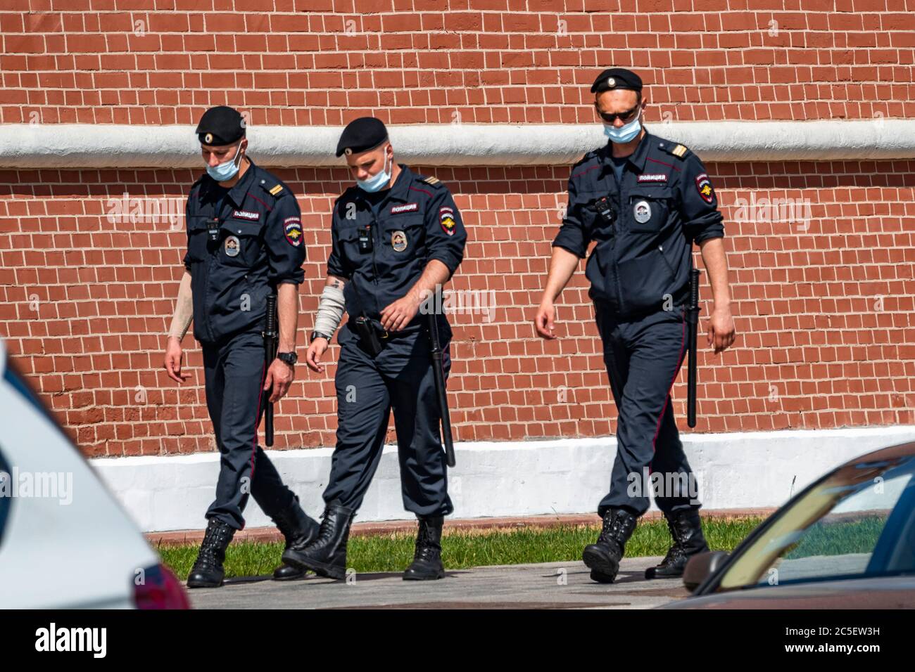Russia, Moscow. Police officers patrol a street Stock Photo - Alamy