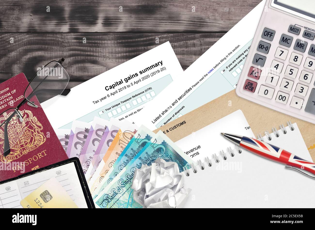 Capital gains summary form hm revenue customs hi-res stock photography ...