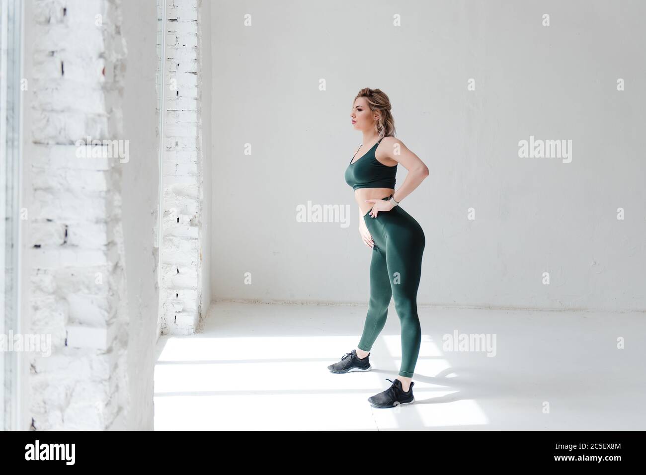 Exercise attractive hi-res stock photography and images - Alamy