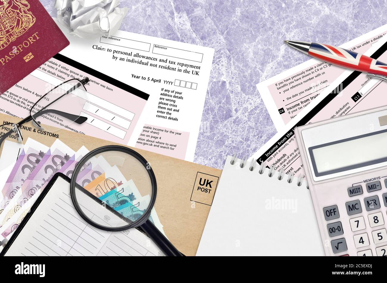 English tax form hi-res stock photography and images - Alamy