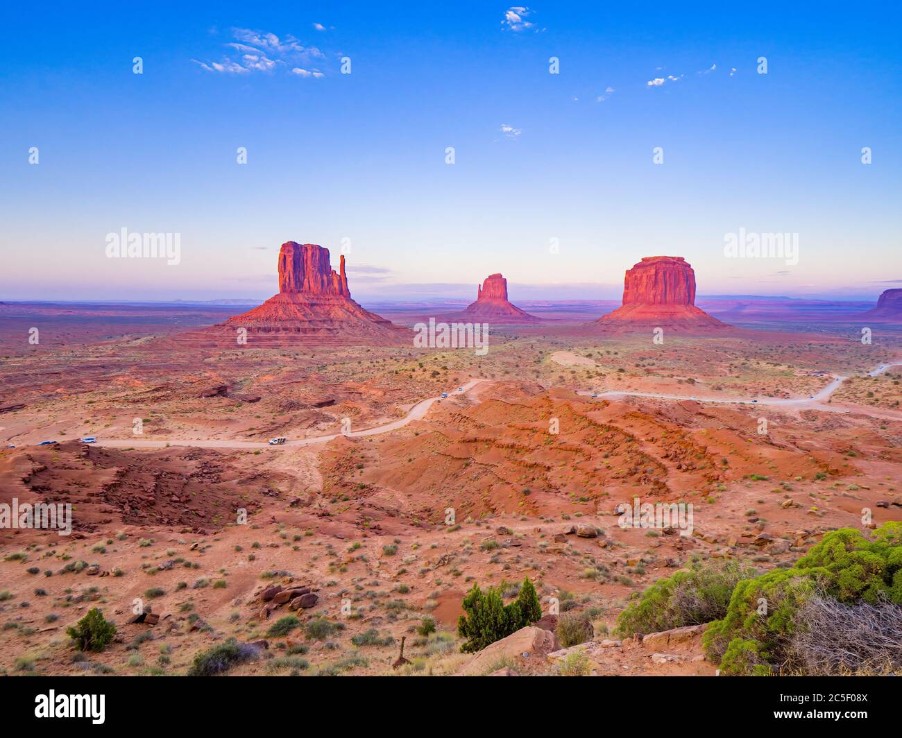 Sunset on Monument Valley from Visitor Center, Arizona Utah border ...