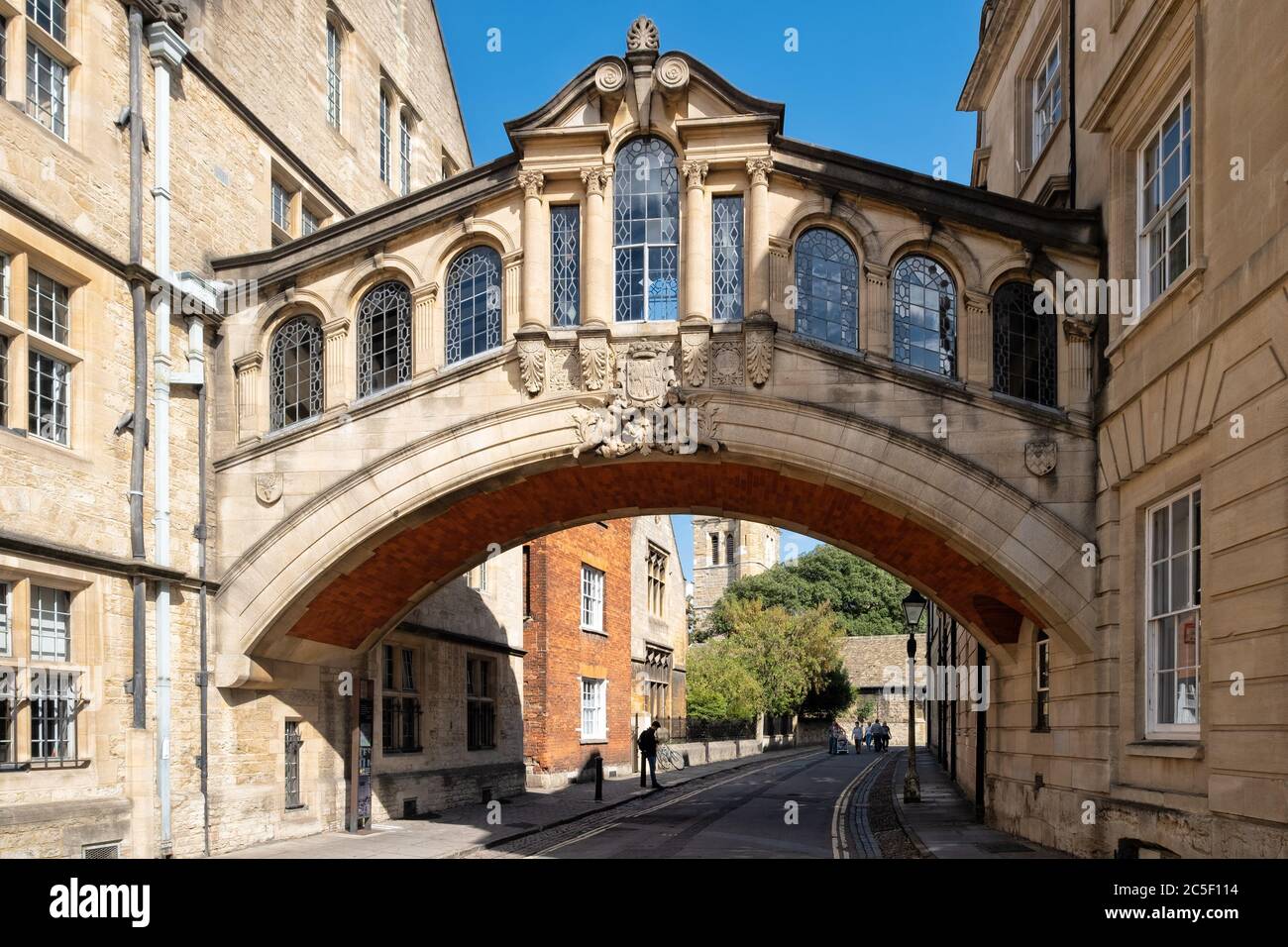 The ancient Bridge of Sighs at the city of Oxford in England Stock ...