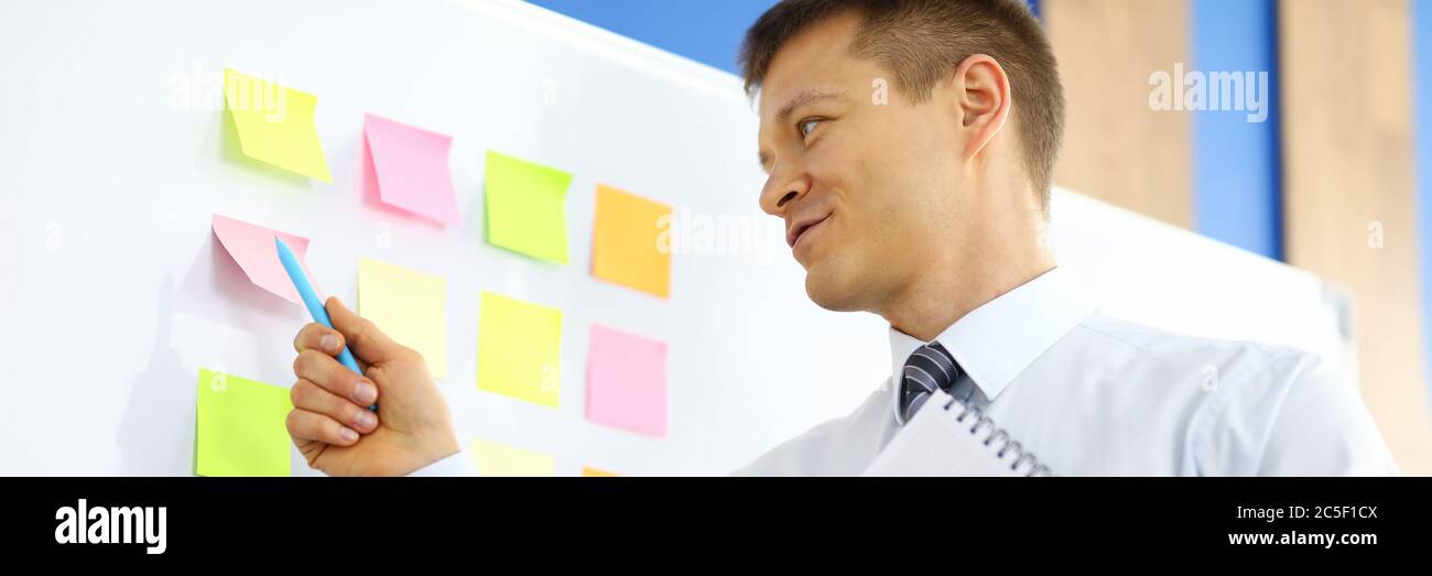 Smart and presentable hi-res stock photography and images - Alamy