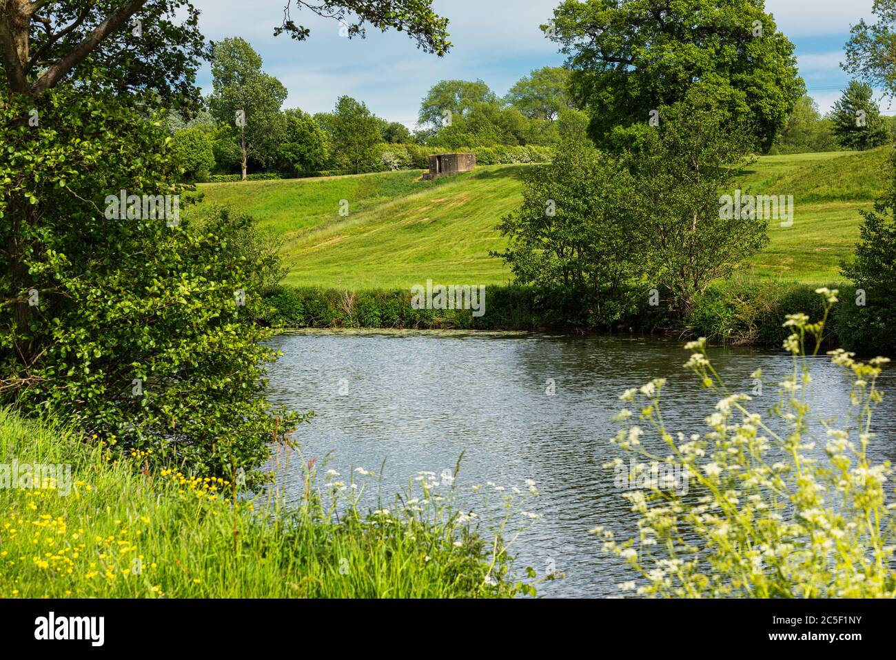 River Medway between Maidstone and Wateringbury in Kent, England Stock ...