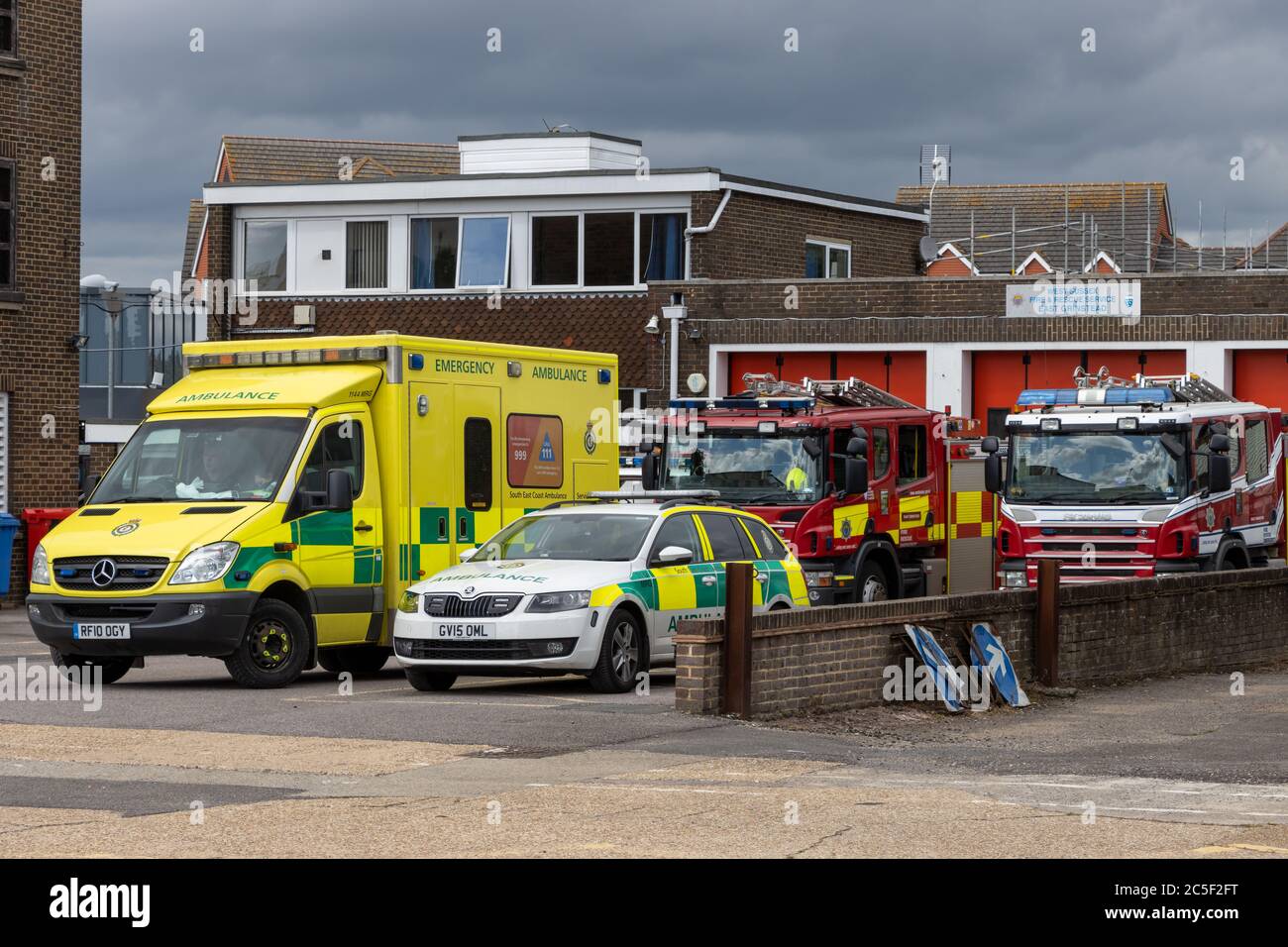 Fire station and rescue station east hi-res stock photography and ...