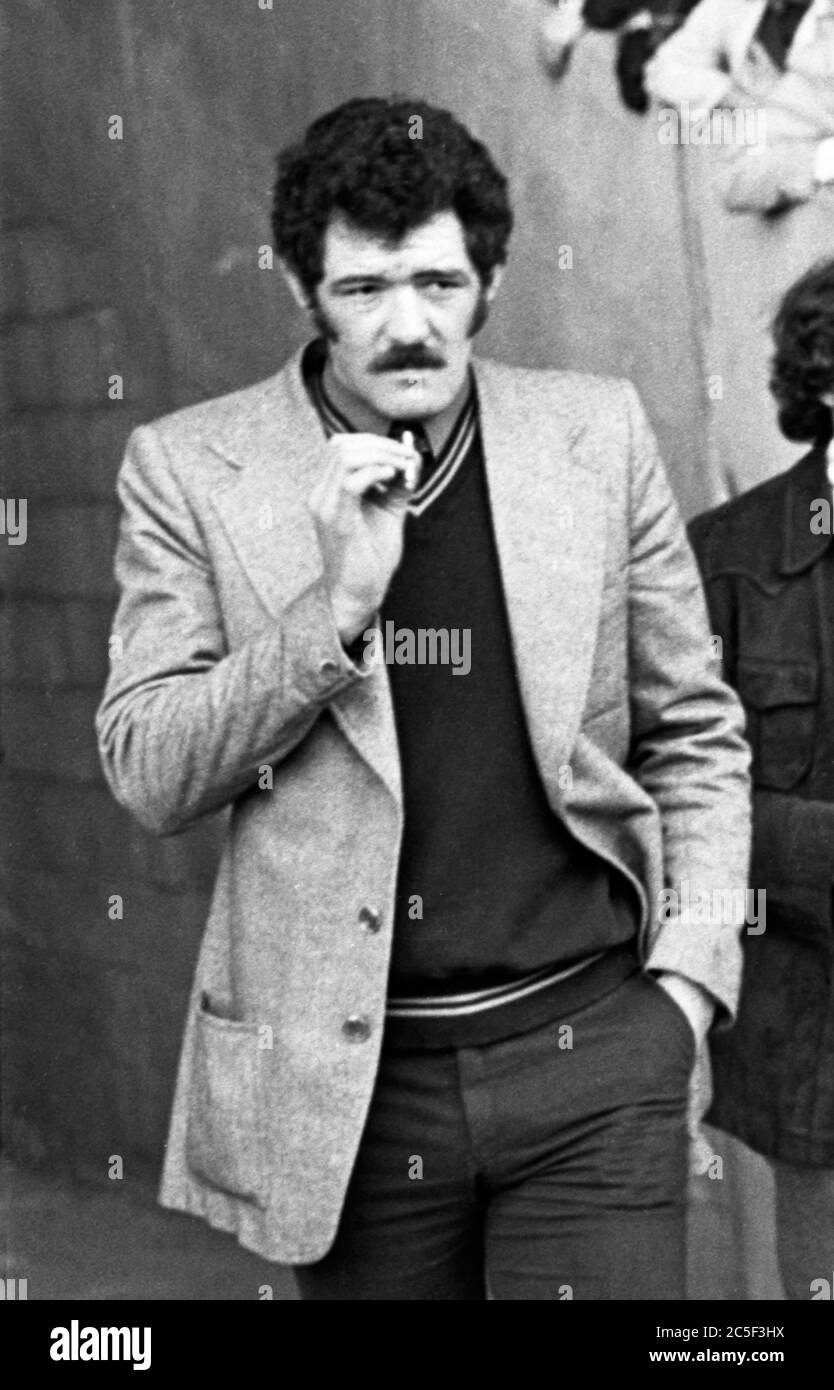 Mervyn Davies entering the National Stadium, Cardiff pitch side to ...