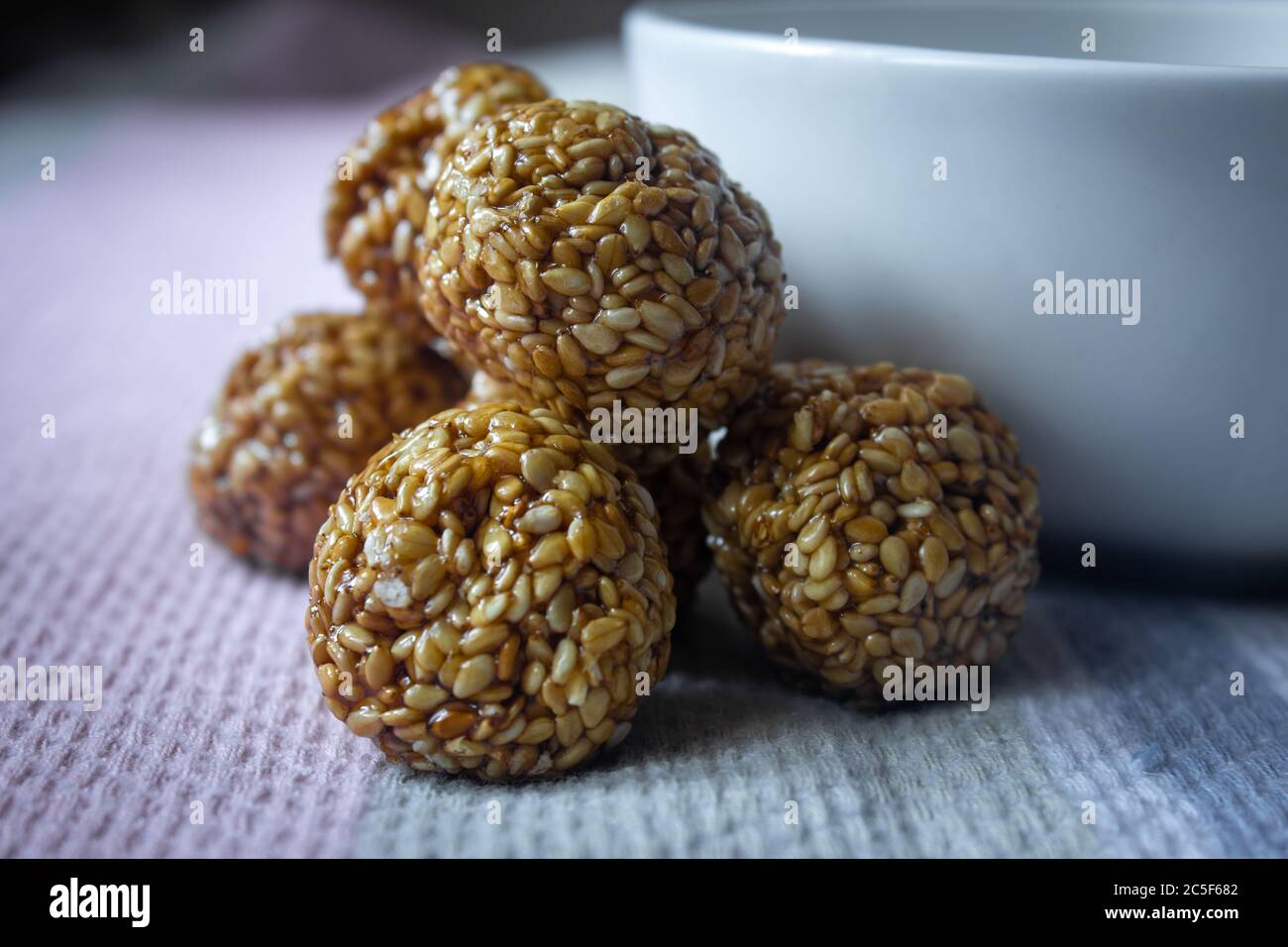 Ellu urundai hi-res stock photography and images - Alamy