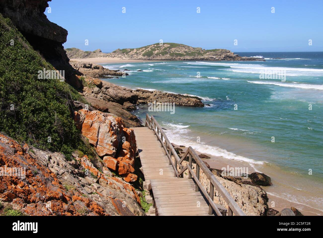 Cliffs and the Indian Ocean in Robberg Nature Reserve, a world heritage ...