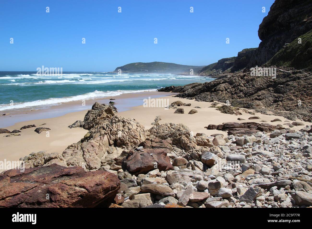 Cliffs and the Indian Ocean in Robberg Nature Reserve, a world heritage ...