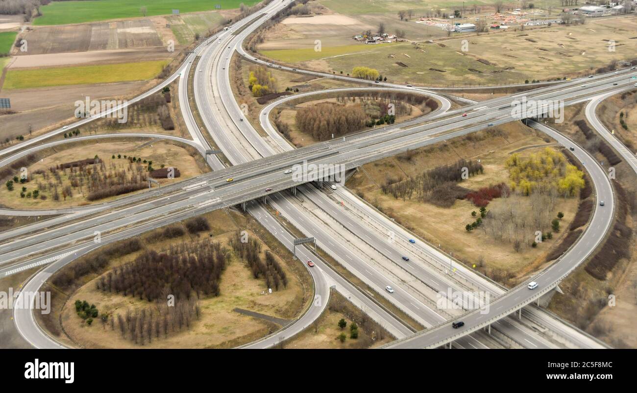 Roads intersection in landscape hi-res stock photography and images - Alamy