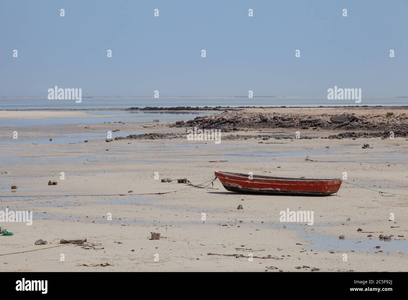 Al Ruwais, Al Shamal, beach and fishing village in northern Qatar Stock ...